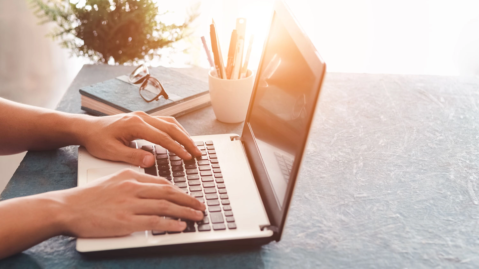 Bankkonto für Kinder, Junge, Studierende & Erwachsene | UKB